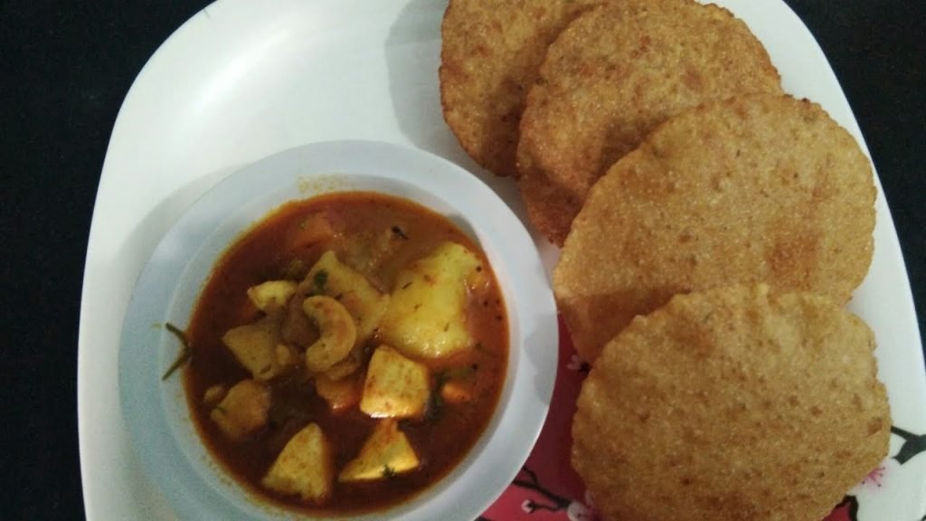 If You are in Uttar Pradesh, Don’t Miss out These Famous Street Foods